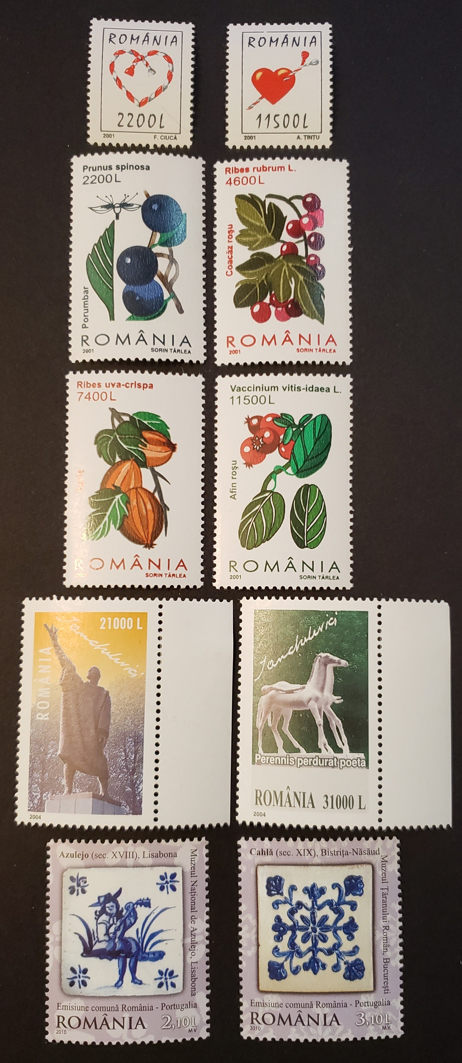 Lot 27 Romania SC#4429/5189 2001-2010 Valentine's Day / Ceramic Tile I ...